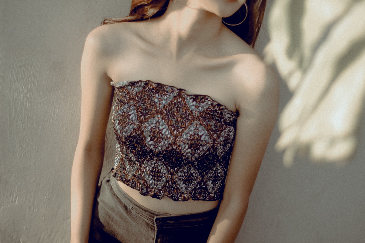 Half bra – Let’s find out everything about strapless bra - StyleAndMe.net